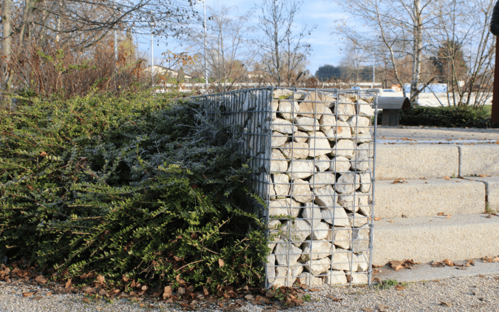 What Type of Rocks Are Used in the Gabion Box? | Admax Gabions